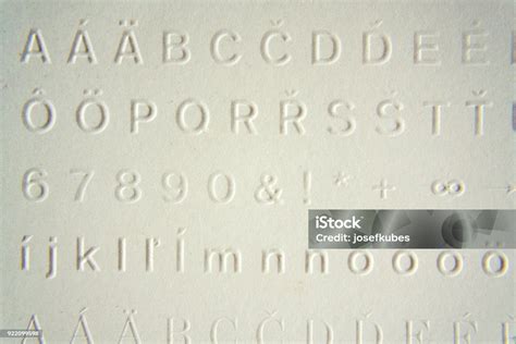 양각 점자 시스템 쓰기 전에 사용 하는 시각 장애인을 위한 쓰기 감각 지각에 대한 스톡 사진 및 기타 이미지 감각 지각 고풍스런 교육 Istock