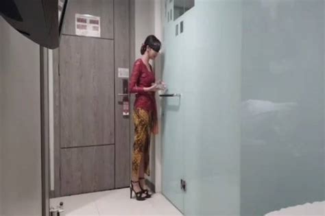 Video Mesum Kebaya Merah Viral 2 Pemeran Sembunyi Di Indekos