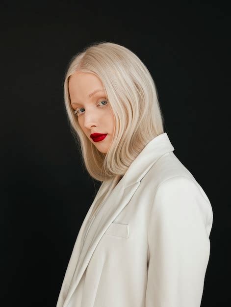 Foto Nero Albino Oltre 97 000 Foto Stock Gratuite Di Alta Qualità