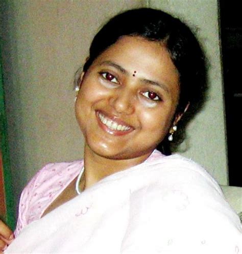 Kolkata Aunty Hot Seducing ~ Give Me Love