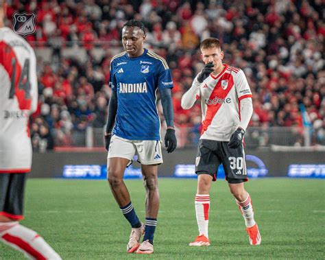 River Plate vs Millonarios Imágenes del juego en Buenos Aires