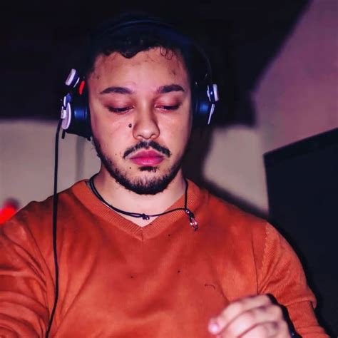Luke Lukedj • Threads Say More