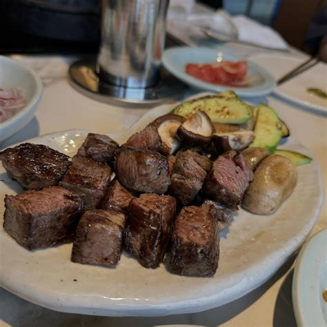 오늘은 간만에 베프들이랑 만나서 맛난거 먹고 수다 삼매경 ️ 10월 들어서 주문량은 줄었는데 이참에 친목도모 ㅋㅋ 정신 승리