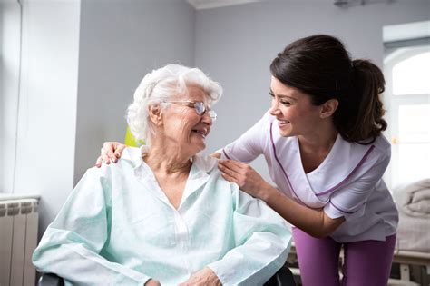 Nursing care in Germany: the government is creating thousands of new jobs