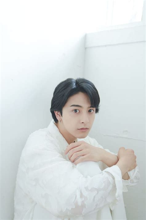 新原泰佑「客席と瞬間を共有できるのが舞台の魅力」 当て書き”で挑む初主演舞台にむけて の画像・写真 ぴあエンタメ情報