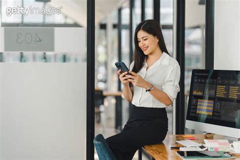 Professional Data Analyst Using Data Visualizations Dashboard On