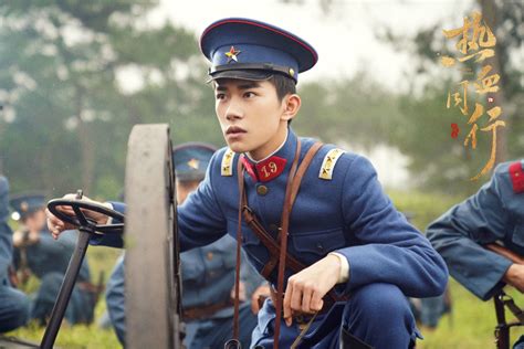 10位陸劇軍裝男神！《千金ㄚ環》代高政穿軍裝帥炸，陳偉霆、任嘉倫、許凱造型太經典！