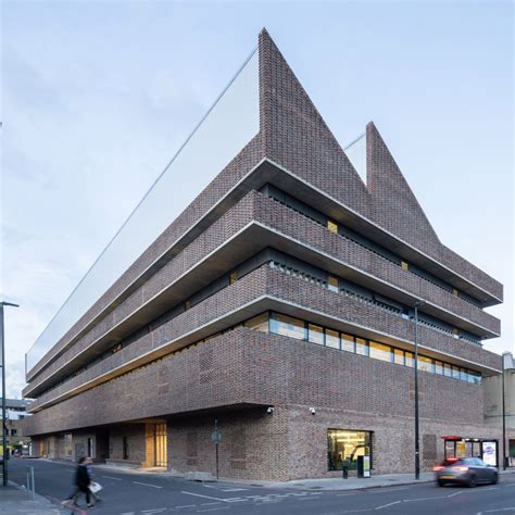 Royal College Of Art Risks Becoming A Chinese Finishing School