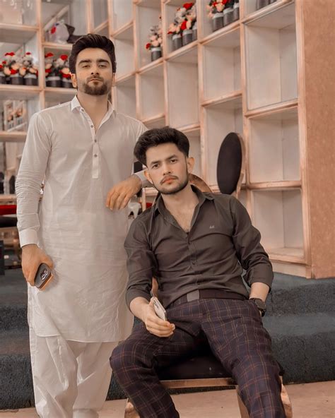 Instagram Video By Hamza Khan • Jan 2 2025 At 903 Am