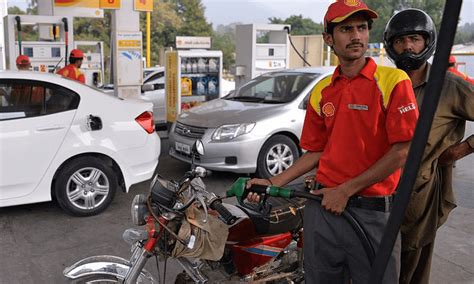 پیٹرولیم ڈیلرز اور حکومت کے درمیان مذاکرات کامیاب، پمپس پر اضافی ٹیکس