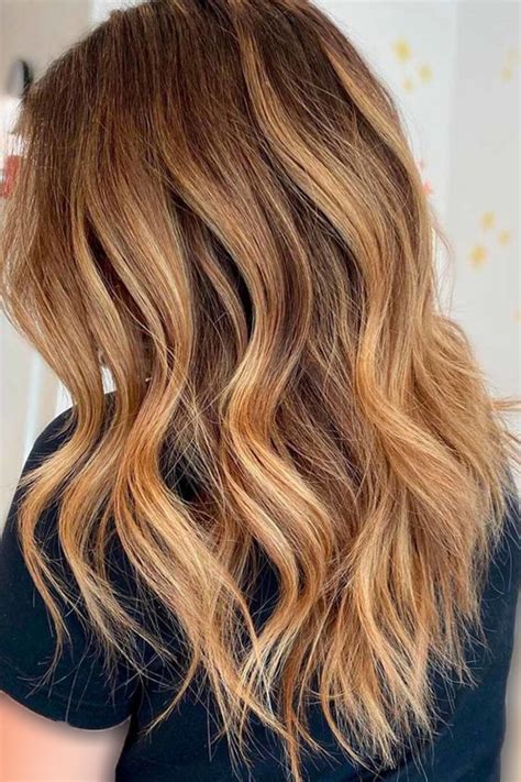 ۳۸ مدل رنگ مو عسلی دخترانه جدید ۱۴۰۲ با این رنگ مو جذاب ترین خودت باش