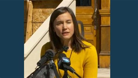 Salt Lake City Mayor Erin Mendenhall Signs Executive Order Requiring