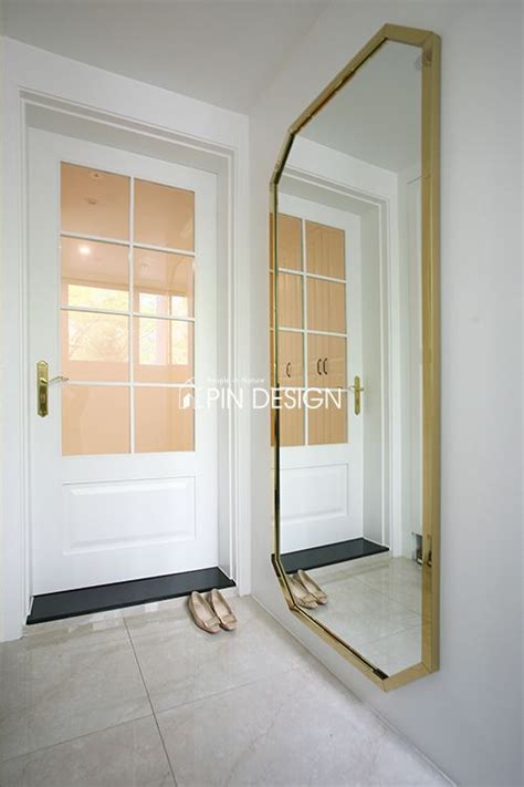 우장산힐스테이트47평현관골드현관 신발장 타일 대리석 골드 육각거울 프레임 Entrance Door Handle Shoe Rack Tile