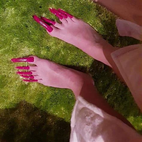 Photo By Longnailsnheels On October 09 2019 图片中可能有：户外 Toe Nails