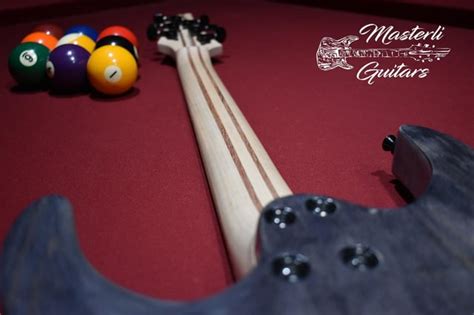 Maple R Guitarporn