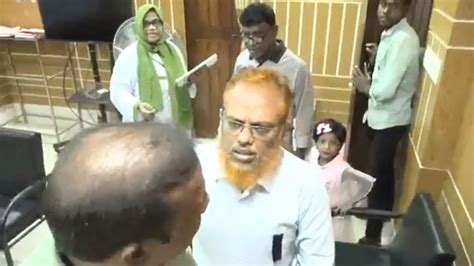 যশোর জেনারেল হাসপাতালে সাংবাদিকদের ওপর হামলা