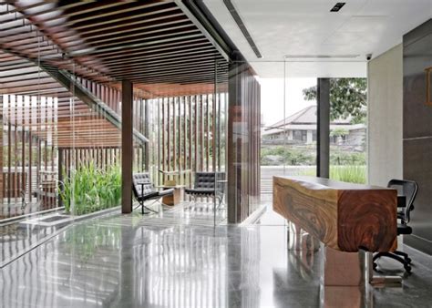 Ps 26 Office By Wahana Has An Underground Passage