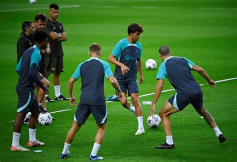 Barcelona Make £50m Rated Everton Midfielder Their