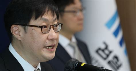 지하조직 만들어 북한 지령 수행한 민노총 전 간부 구속기소