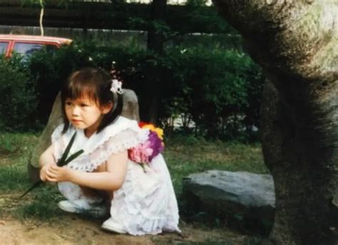 今日我最嫩／曝幼時不愛留長髮、穿裙 吳欣岱從政波浪長髮成招牌 政治快訊 要聞 Nownews今日新聞