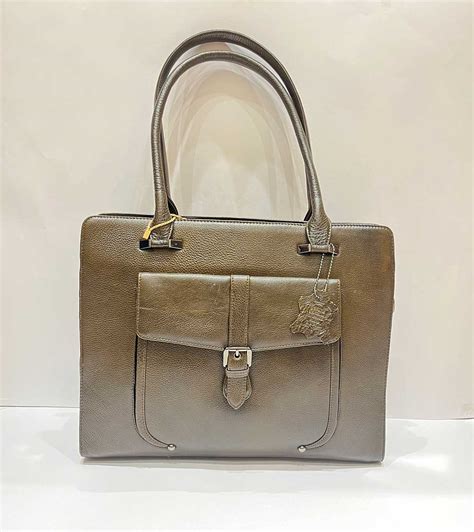 Classio Leather Club