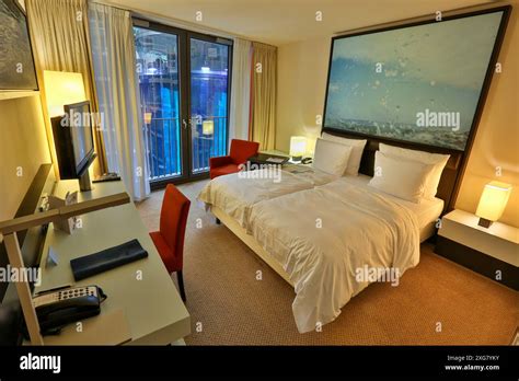 Guinness Record World Largest Cylindrical AquaDom Aquarium Radisson