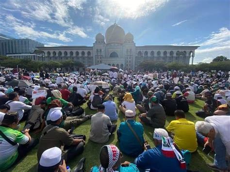 Mahkamah Syariah Pn Sedia Sokong Pindaan Perlembagaan Selak Selak