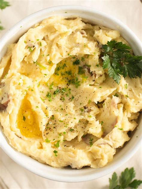 Cheesy Smashed Potatoes Recipe The Fast Recipe Food Blog