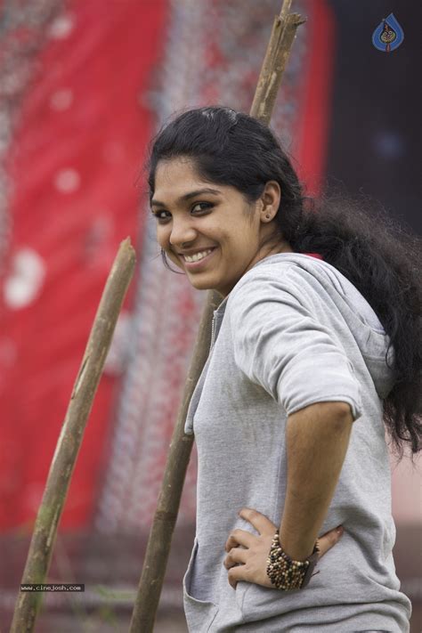 Neethu K Jose Photo Shoot Photo 11 Of 40