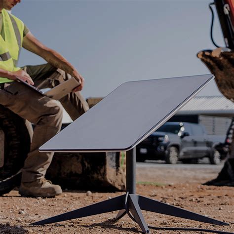 Starlink Business Land Mobility