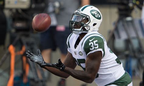 3 Ways Jets Rb Elijah Mcguire Can Improve After Rookie Season