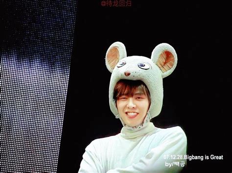 ปักพินโดย Yuno Viana ใน G Dragon