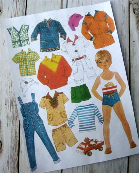 Кукла бумажная мальчик с одеждой СССР Ксерокопия — покупайте на по выгодной цене Лот