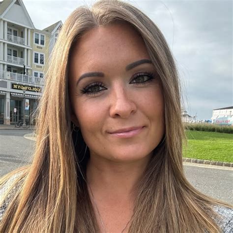 Jessica Lynne Jesssicalynnne • Threads Say More