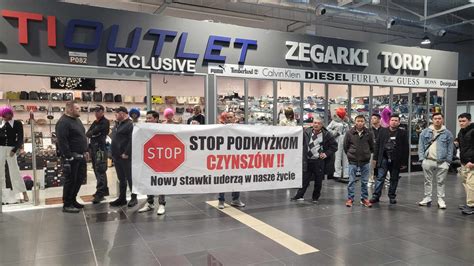 Trwa Protest Handlarzy W Hali Przy Marywilskiej 44 Radio Kolor
