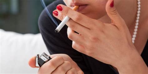 Efek Negatif Merokok Bagi Wanita Bisa Menurunkan Kecantikan Jaktimrentofficespace