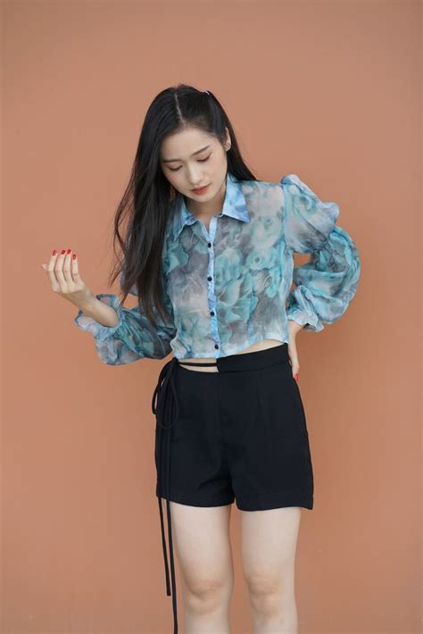 𝐇𝐧𝐢𝐧 𝐎𝐨 𝐖𝐚𝐢 𝐖𝐚𝐢 Fitness fashion Indian designer suits Fashion