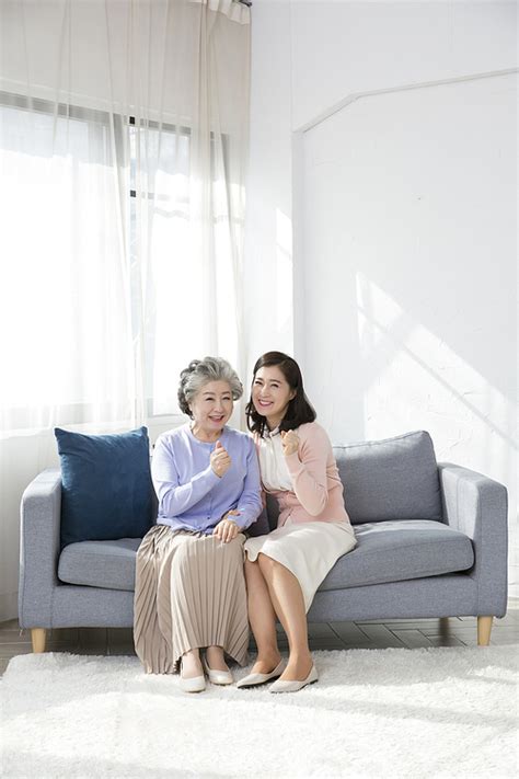 엄마와 딸 087 유토이미지 상세페이지 베이직샵 사진 20544881