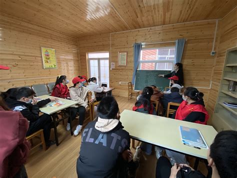 传承雷锋精神志愿永驻心间 外国语学院