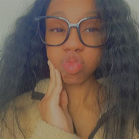 Moonlight Mooii • Threads Say More