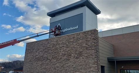 Marion County Gets A Peek Into Mon Health Neighborhood Hospital Local