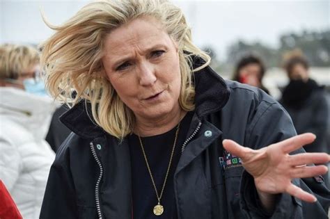 Terre Anti Rn Historique Marine Le Pen Perce Aussi En Bretagne