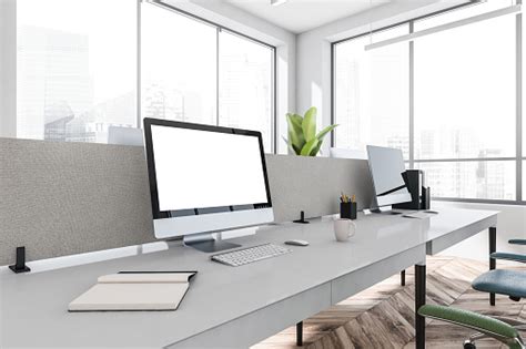 테이블에 데스크톱 컴퓨터가있는 흰색 사무실 방 인테리어 모형 화면 0명에 대한 스톡 사진 및 기타 이미지 0명 3차원 형태 가구 Istock