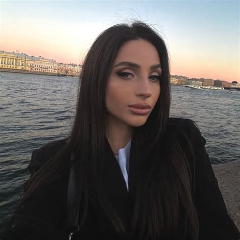 Карина Вергейчик Lavrovakarina • Threads Say More