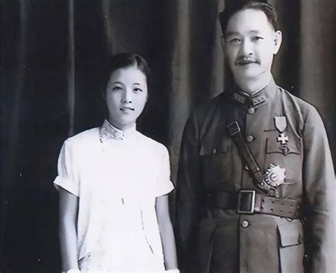 17歲嫁54歲將軍，結婚32年懷孕16次，死后葬八寶山，名字家喻戶曉 知乎