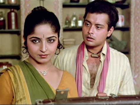 Sachin Pilgaonkar And Sadhana Singhs 42 Year Old Holi Song From Nadiya