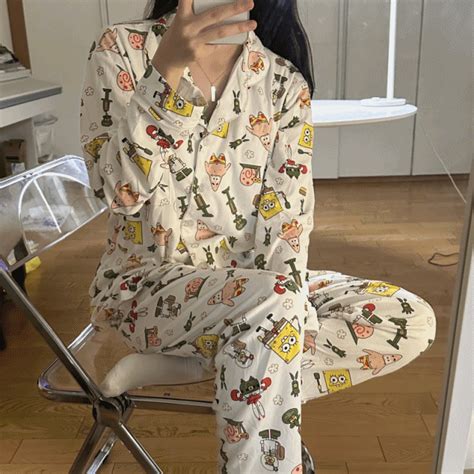 캐릭터 스폰지밥친구들 홈웨어 파자마 잠옷 세트 에이블리