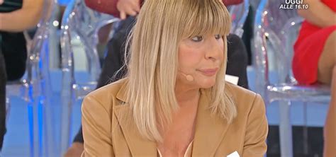 Uomini E Donne Gemma Galgani Non Si Arrende Con Arcangelo Cos Ha