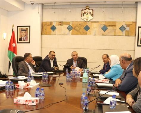 الحكومة تناقش سير العمل بخارطة تحديث القطاع العام وطنا نيوز