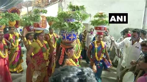 Hyderabad Devotees Throng To Mahakali Temples To Celebrate Bonalu Traditional Festival